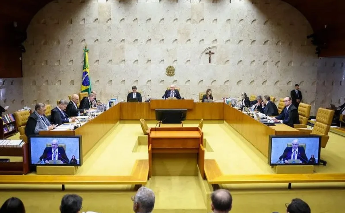 Penduricalhos: Decisão do STF revolta associação de juízes, que reclama ...